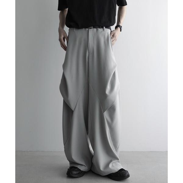 『セール実施中』参考価格：7，700円発売時期：2025年05月コンディション：B（目立つ使用感なし）使用感が少ない、または気にならないアイテム前身頃：ほつれすそ周り：汚れ参考商品名：loose 3D silhouette PT / ルーズ...