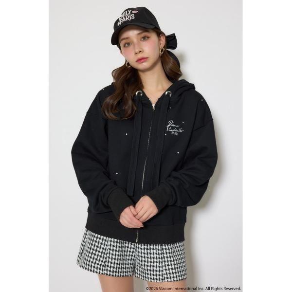 ZOZO問い合わせ番号:103312052ショップ:rienda，リエンダブランド:rienda，リエンダ商品名:【Emily Paris】パーカーカテゴリ:トップス>パーカーブランド品番:110JS780-1161素材:(本体)コッ...