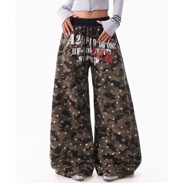 ZOZO問い合わせ番号:103316141ショップ:DIAVEL，ディアベルブランド:GEMEDA，ジェメダ，DIAVEL，ディアベル商品名:【26春新作】Y2Kスター ロゴスウェットワイドパンツカテゴリ:パンツ>スウェットパンツブラ...