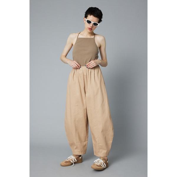 『セール実施中』参考価格：19，800円発売時期：2024年07月コンディション：B（目立つ使用感なし）使用感が少ない、または気にならないアイテム全体的：汚れ、毛玉、保管上のにおいがします。参考商品名：Boy friend pants　　ボ...