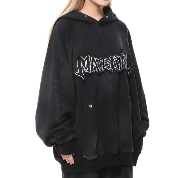 『セール実施中』参考価格：8，250円発売時期：2025年10月コンディション：B（目立つ使用感なし）使用感が少ない、または気にならないアイテム全体的：汚れ袖口：毛玉参考商品名：MATERIALIZEDロゴスウェットパーカー参考品番：IVS...