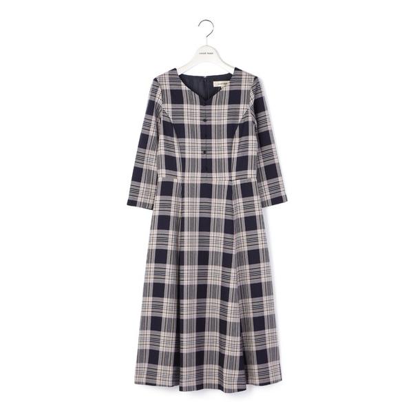 『タイムセール実施中』参考価格：33，000円発売時期：2023年09月コンディション：A（使用感なし）数回使用した程度で使用感が感じられないアイテム参考商品名：【尾州織】タータンチェックワンピース参考品番：37231111800【商品に関...