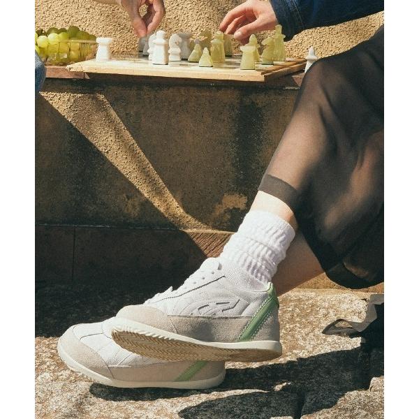 『タイムセール実施中』参考価格：26，400円発売時期：2023年10月コンディション：C（やや使用感あり）使用感があり、やや気になる傷や汚れがあるアイテムかかと：擦り減り全体的：汚れ表面：履きジワ、色あせ参考商品名：MOLLETY / モ...