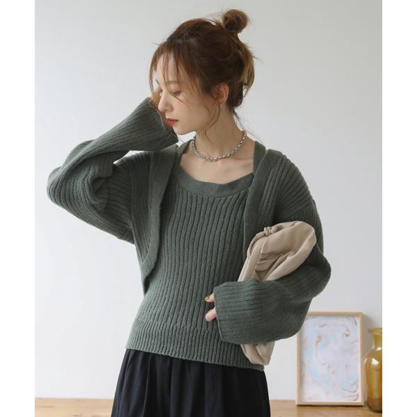 『タイムセール実施中』参考価格：6，600円発売時期：2022年10月コンディション：S（新品同様）タグ付きの未使用、または新品同様のアイテム付属品：タグ参考商品名：WEB限定 ニットボレロ＋キャミセット参考品番：429953638【商品に...