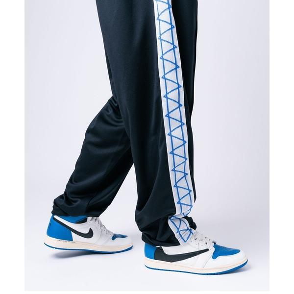 参考価格：13，200円発売時期：2022年12月コンディション：A（使用感なし）数回使用した程度で使用感が感じられないアイテム参考商品名：MFC STORE ORIGINAL「DOBON」 TRACK PANTS参考品番：mfc22s-b...