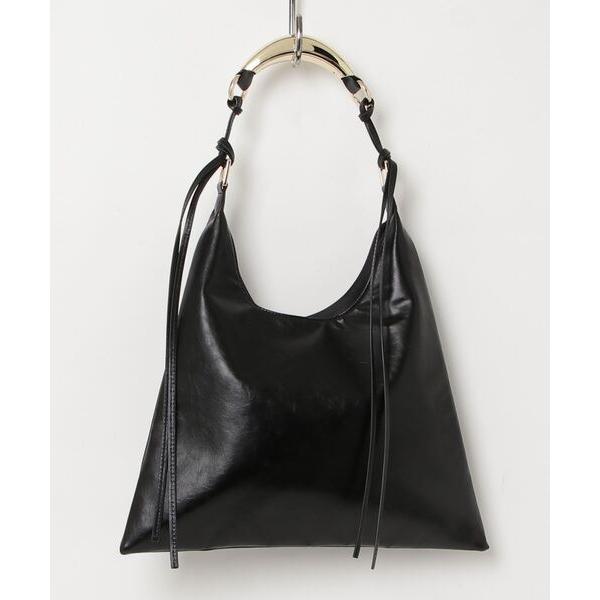 『タイムセール実施中』参考価格：14，300円発売時期：2024年12月コンディション：A（使用感なし）数回使用した程度で使用感が感じられないアイテム参考商品名：＜LE VERNIS＞SCULPTURE スクエア ワンショルダーバッグ参考品...