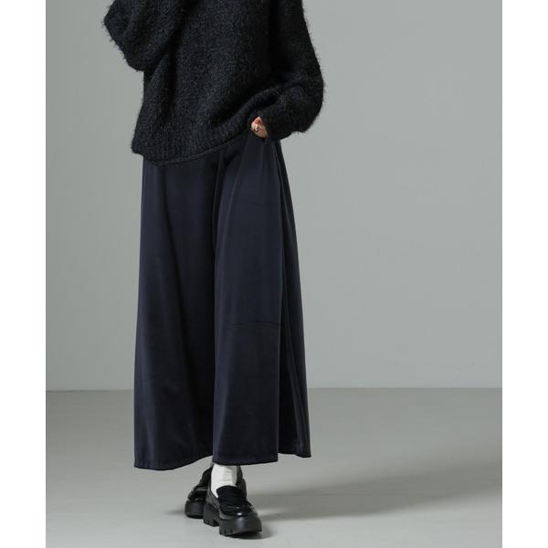 『セール実施中』参考価格：7，480円発売時期：2024年10月コンディション：B（目立つ使用感なし）使用感が少ない、または気にならないアイテムウエスト：型崩れ参考商品名：ベロアロングスカート参考品番：673-4230318【商品に関する注...