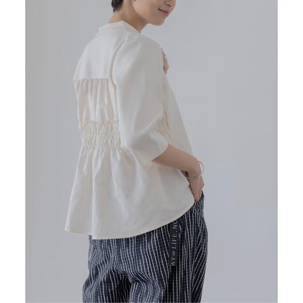 ZOZO問い合わせ番号:103355797ショップ:Eimee Law，エイミーロウブランド:Eimee Law，エイミーロウ商品名:シャーリングフレア切替ポロニットトップスカテゴリ:トップス>ニット/セーターブランド品番:84603...