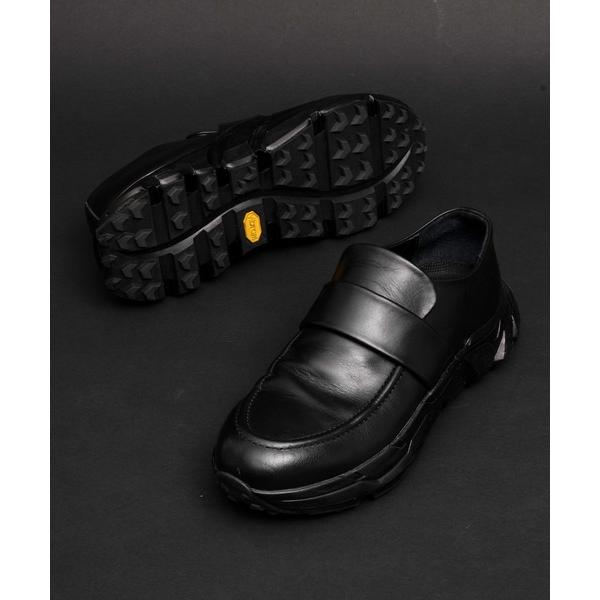 参考価格：29，700円発売時期：2023年10月コンディション：C（やや使用感あり）使用感があり、やや気になる傷や汚れがあるアイテムつま先・かかと：擦り減り表面：履きジワ参考商品名：《UNISEX》【SPECIAL SHOES FACTO...