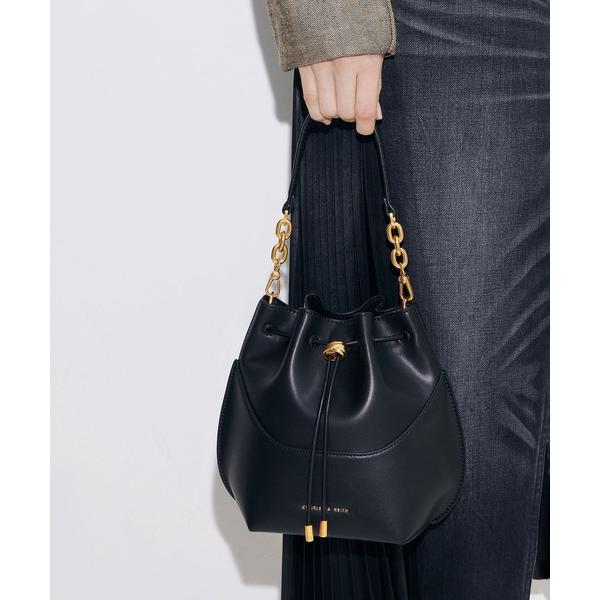 『セール実施中』参考価格：11，900円発売時期：2023年11月コンディション：A（使用感なし）数回使用した程度で使用感が感じられないアイテム参考商品名：Cassiopeia カシオペア バケットバッグ参考品番：CK2-10782280【...