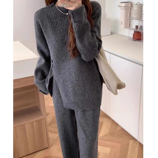 『セール実施中』参考価格：6，980円発売時期：2025年09月コンディション：B（目立つ使用感なし）使用感が少ない、または気にならないアイテムすそ周り：汚れ参考商品名：ニットセットアップ（トップス＋パンツ）参考品番：2ly2-5579【商...