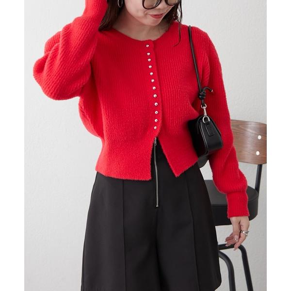 『セール実施中』参考価格：7，150円発売時期：2024年09月コンディション：A（使用感なし）数回使用した程度で使用感が感じられないアイテム参考商品名：メタル釦フェザーカーディガン参考品番：5042050690【商品に関する注意事項】・こ...