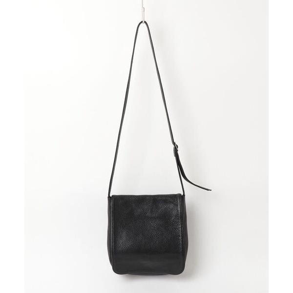 参考価格：28，600円発売時期：2021年03月コンディション：B（目立つ使用感なし）使用感が少ない、または気にならないアイテム留め具：汚れ参考商品名：ウォータープルーフ ウォッシャブルレザー/スクエア メールバッグ(ミニバック)参考品番...