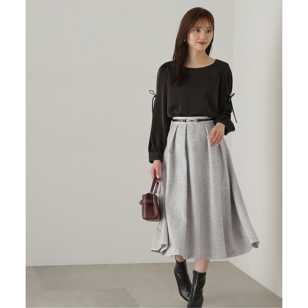 参考価格：12，980円発売時期：2024年08月コンディション：B（目立つ使用感なし）使用感が少ない、または気にならないアイテム前身頃：汚れ参考商品名：ベーシックツイードフレアスカート / 1214220910参考品番：121-42209...