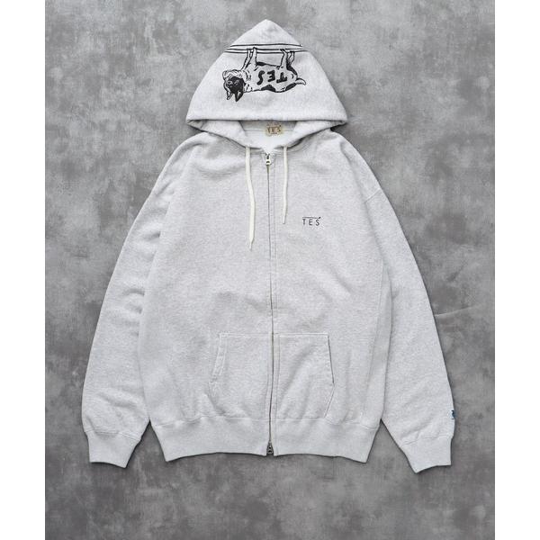 『タイムセール実施中』参考価格：19，800円発売時期：2025年09月コンディション：B（目立つ使用感なし）使用感が少ない、または気にならないアイテム全体的：汚れ参考商品名：TES LOCAL CREW ZIP PARKA / スウェット...