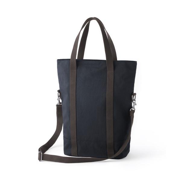 ZOZO問い合わせ番号:103397106ショップ:無印良品，ムジルシリョウヒンブランド:MUJI Labo，ムジラボ，無印良品，ムジルシリョウヒン商品名:〔MUJI Labo〕撥水２ＷＡＹバッグ　小カテゴリ:バッグ>トートバッグブラ...