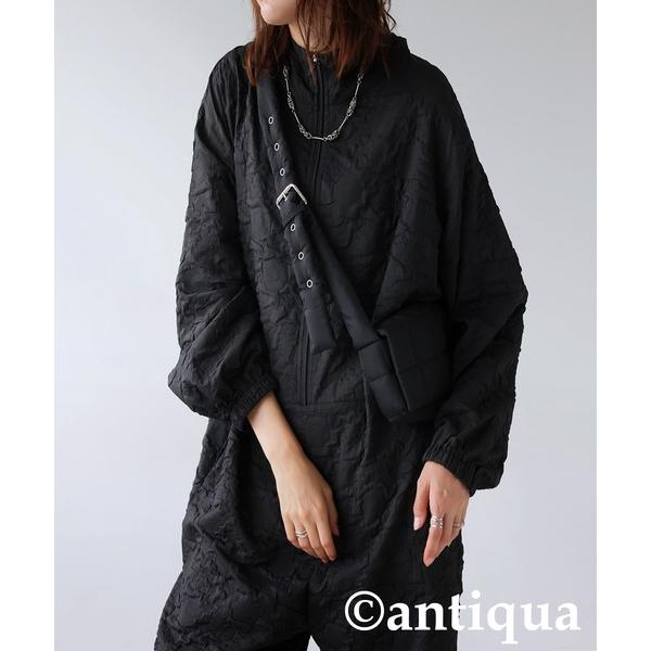 『タイムセール実施中』参考価格：12，100円発売時期：2024年12月コンディション：C（やや使用感あり）使用感があり、やや気になる傷や汚れがあるアイテム全体的：保管上のにおいがします。参考商品名：ふくれジャガードジャンプスーツ参考品番：...