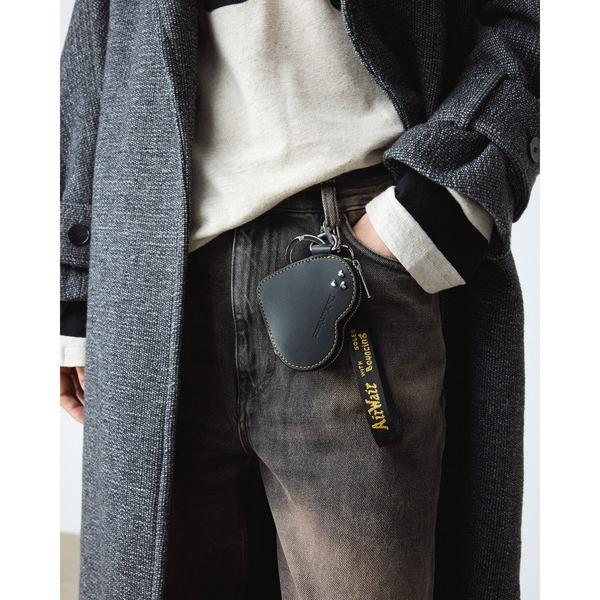 参考価格：9，900円発売時期：2025年07月コンディション：B（目立つ使用感なし）使用感が少ない、または気にならないアイテム全体的：汚れ参考商品名：Dr. Martens/ドクターマーチン ハートパース 41430001参考品番：414...