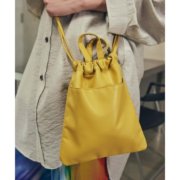 参考価格：3，960円発売時期：2022年02月コンディション：C（やや使用感あり）使用感があり、やや気になる傷や汚れがあるアイテム表面：汚れ参考商品名：《UNISEX》【EX】Vegan Leather Shoulder Drawstri...