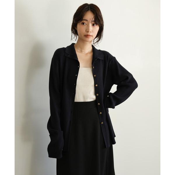 『セール実施中』参考価格：5，940円発売時期：2025年11月コンディション：B（目立つ使用感なし）使用感が少ない、または気にならないアイテム前身頃・袖：毛玉参考商品名：【Et】Button Design High-Neck Rib Kn...