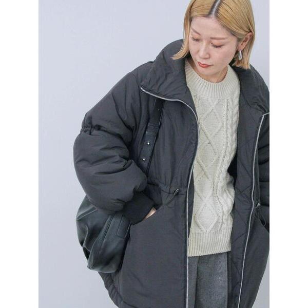 『セール実施中』参考価格：12，100円発売時期：2024年12月コンディション：B（目立つ使用感なし）使用感が少ない、または気にならないアイテム袖口：毛玉全体的：汚れ参考商品名：リバーシブルドロスト中綿コート参考品番：2300152-43...