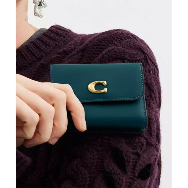 『タイムセール実施中』参考価格：25，300円発売時期：2024年11月コンディション：A（使用感なし）数回使用した程度で使用感が感じられないアイテム参考商品名：エッセンシャル カード ホルダー ウォレット参考品番：CZ111 B4MR【商...