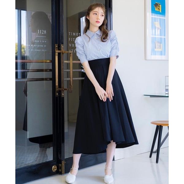 『セール実施中』参考価格：14，960円発売時期：2024年05月コンディション：A（使用感なし）数回使用した程度で使用感が感じられないアイテム参考商品名：配色リボンデザインタックフレアスカート参考品番：20072412107105【商品に...