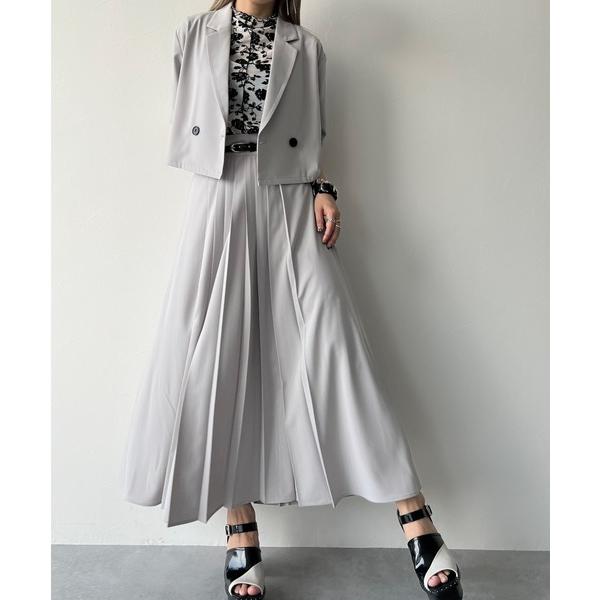 『タイムセール実施中』参考価格：18，700円発売時期：2023年04月コンディション：B（目立つ使用感なし）使用感が少ない、または気にならないアイテム全体的：汚れ参考商品名：SETUPショートジャケット＊プリーツスカート(HARE)参考品...