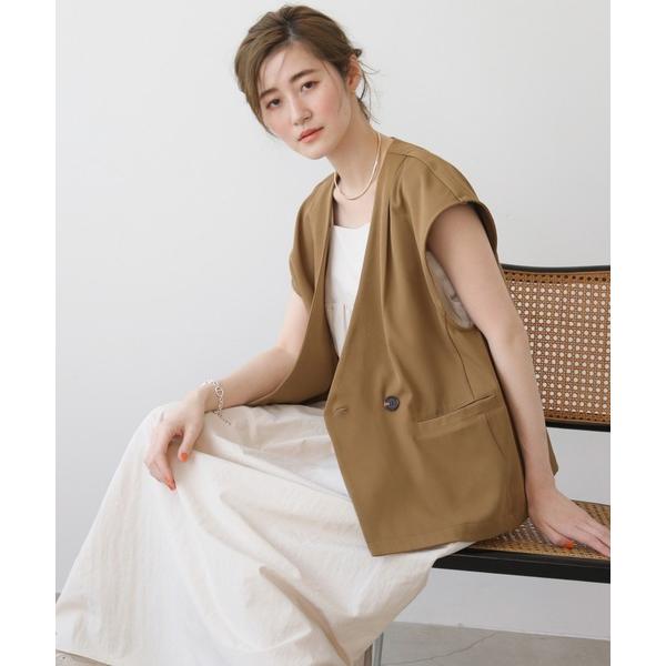 参考価格：5，500円発売時期：2022年08月コンディション：C（やや使用感あり）使用感があり、やや気になる傷や汚れがあるアイテム全体的：汚れ、色あせ、毛玉参考商品名：WEB限定 タック入りノーカラージレ セットアップ着用可参考品番：42...