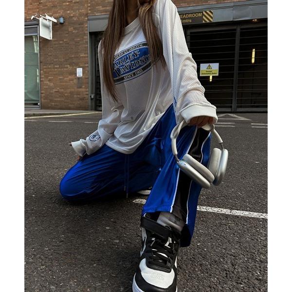 『セール実施中』参考価格：6，480円発売時期：2023年04月コンディション：A（使用感なし）数回使用した程度で使用感が感じられないアイテム参考商品名：ULAN   ハーレープリントメッシュTシャツ参考品番：ula-23t-003【商品に...