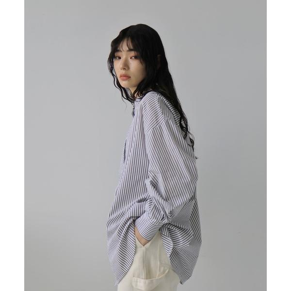 『タイムセール実施中』参考価格：6，380円発売時期：2023年02月コンディション：A（使用感なし）数回使用した程度で使用感が感じられないアイテム参考商品名：ストライプオーバーサイズシャツ参考品番：213-881-3277【商品に関する注...