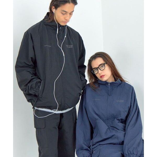 『セール実施中』参考価格：9，900円発売時期：2024年09月コンディション：B（目立つ使用感なし）使用感が少ない、または気にならないアイテム全体的：汚れ参考商品名：【FFEIN(フェイン)】リバーシブルナイロンジャケット / ドローコー...
