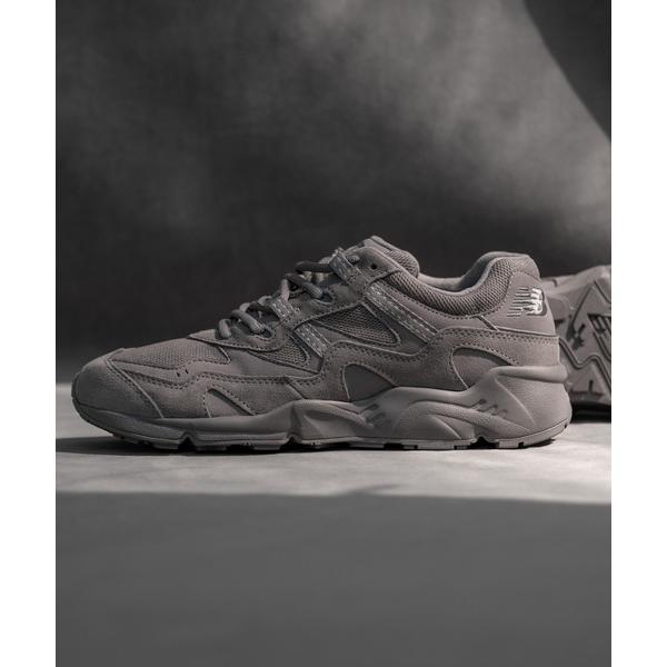 『タイムセール実施中』参考価格：12，980円発売時期：2020年03月コンディション：D（傷・汚れあり）傷や汚れがあるが使用には問題ないアイテム全体的：汚れ、色あせつま先・かかと：擦り減り表面：履きジワ、型崩れ、毛玉、破れ内側：剥げ、毛玉...