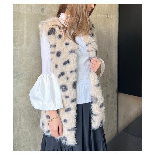 参考価格：15，400円発売時期：2023年11月コンディション：S（新品同様）タグ付きの未使用、または新品同様のアイテム付属品：タグ参考商品名：【GALENA/ガレナ】アニマル柄エコファーベスト参考品番：70032-3130【商品に関する...