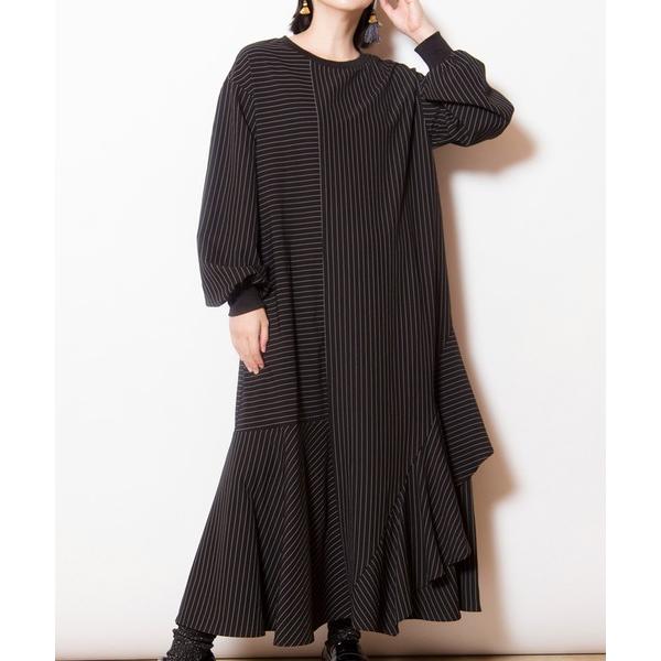 『セール実施中』参考価格：15，180円発売時期：2025年10月コンディション：S（新品同様）タグ付きの未使用、または新品同様のアイテム付属品：タグ参考商品名：ストライプ切替ワンピース参考品番：700006-376O【商品に関する注意事項...