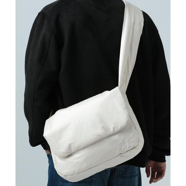 『セール実施中』参考価格：6，490円発売時期：2024年10月コンディション：A（使用感なし）数回使用した程度で使用感が感じられないアイテム参考商品名：【MILLER×BAYFLOW】別注中綿ショルダーバッグ参考品番：150128【商品に...
