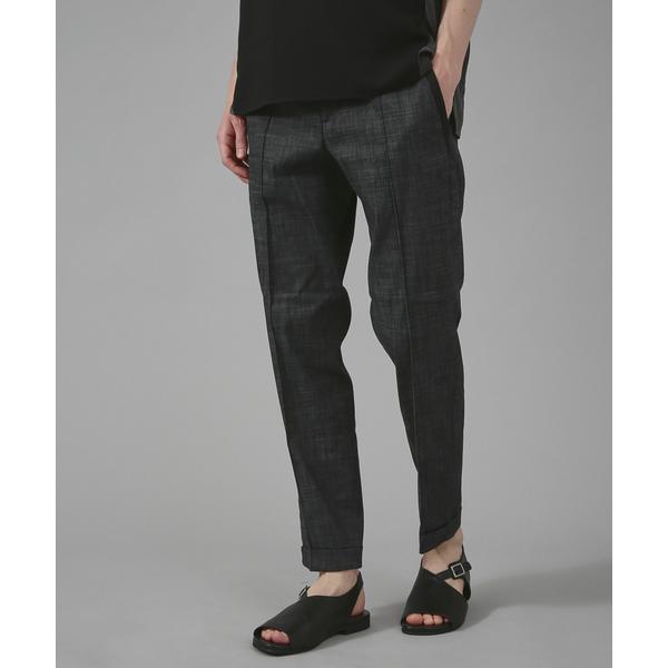 『セール実施中』参考価格：25，300円発売時期：2022年07月コンディション：A（使用感なし）数回使用した程度で使用感が感じられないアイテム参考商品名：ハイパーストレッチシャンブレーデニムパンツ参考品番：02440059026【商品に関...