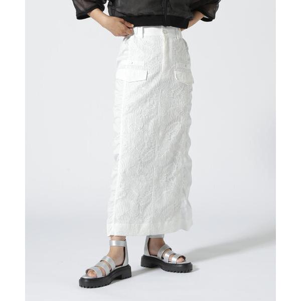 『タイムセール実施中』参考価格：24，200円発売時期：2024年05月コンディション：B（目立つ使用感なし）使用感が少ない、または気にならないアイテムすそ周り：汚れ参考商品名：AULA AILA/アウラアイラ/LACE COMBINATI...