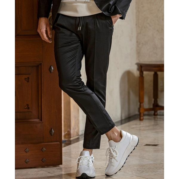 『セール実施中』参考価格：17，930円発売時期：2025年07月コンディション：S（新品同様）タグ付きの未使用、または新品同様のアイテム付属品：タグ参考商品名：1PIU1UGUALE3 RELAX(ウノピゥウノウグァーレトレ リラックス)...