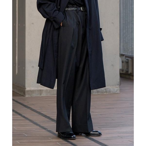 『タイムセール実施中』参考価格：24，200円発売時期：2024年11月コンディション：A（使用感なし）数回使用した程度で使用感が感じられないアイテム参考商品名：2TUCK TROUSERS. by MINIMAL/ミニマルオリジナルスラッ...