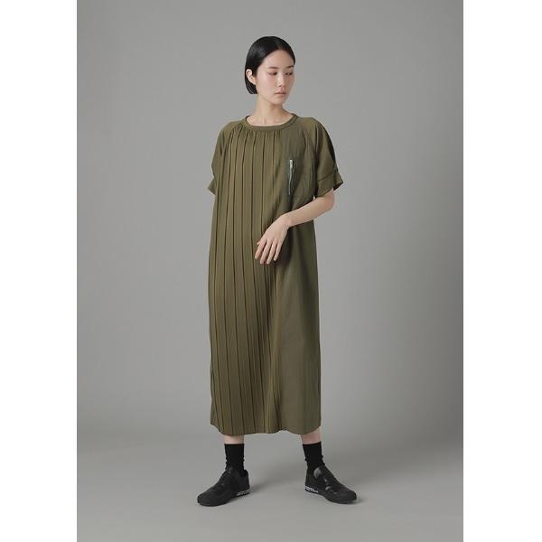 参考価格：42，900円発売時期：2025年03月コンディション：A（使用感なし）数回使用した程度で使用感が感じられないアイテム参考商品名：ドッキングスムース / ワンピース / S参考品番：ZU51JH074【商品に関する注意事項】・こち...