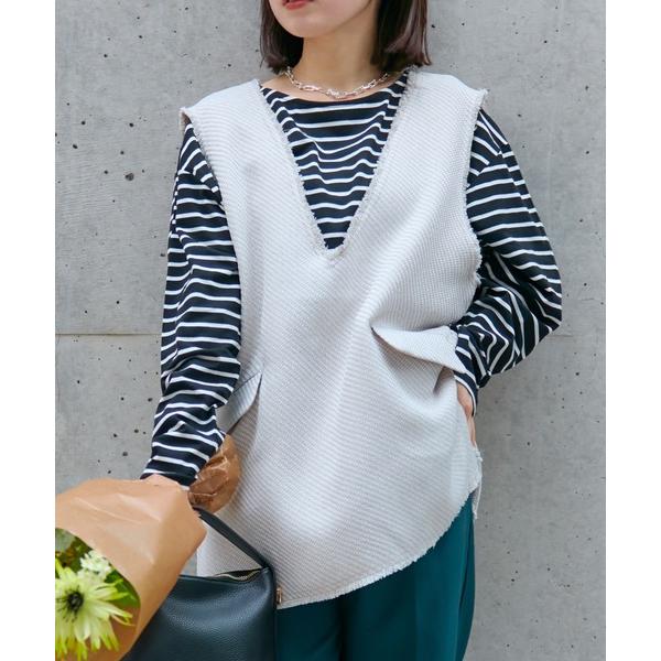 『タイムセール実施中』参考価格：4，950円発売時期：2022年08月コンディション：A（使用感なし）数回使用した程度で使用感が感じられないアイテム前身頃：ほつれ参考商品名：【WEB限定】ツイードフリンジポケット付きベスト参考品番：2022...