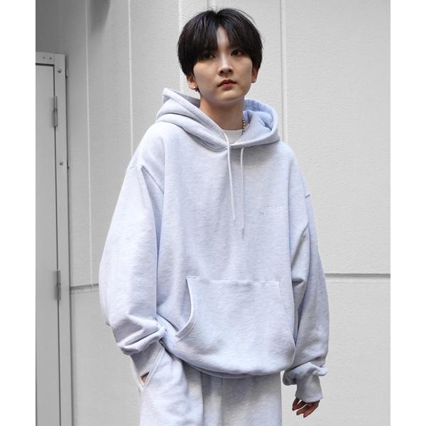 参考価格：7，920円発売時期：2023年11月コンディション：A（使用感なし）数回使用した程度で使用感が感じられないアイテム参考商品名：【96thes】韓国ストリート ビッグシルエット ワンポイントロゴ刺繍 スウェットパーカー ユニセック...