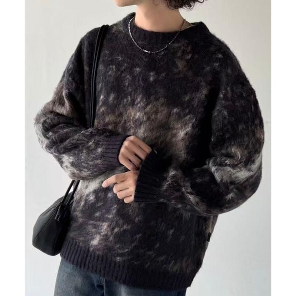 参考価格：5，998円発売時期：2025年10月コンディション：A（使用感なし）数回使用した程度で使用感が感じられないアイテム参考商品名：「まるで毛布。」モヘアライクシャギー素材オーバーサイズクルーネックセーター／Mohair-Like S...