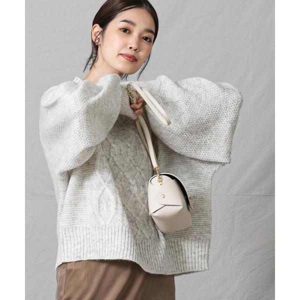 『タイムセール実施中』参考価格：9，790円発売時期：2022年09月コンディション：A（使用感なし）数回使用した程度で使用感が感じられないアイテム参考商品名：web限定 ボリュームスリーブケーブルニット参考品番：OUK441357003【...