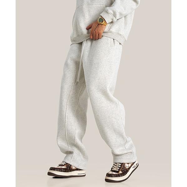 『セール実施中』参考価格：5，500円発売時期：2024年11月コンディション：B（目立つ使用感なし）使用感が少ない、または気にならないアイテム内側：毛玉参考商品名：【セットアップ対応】ヘムストレート裏起毛スウェットパンツ参考品番：2409...