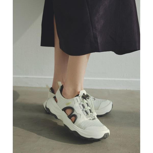 『セール実施中』参考価格：16，500円発売時期：2024年03月コンディション：C（やや使用感あり）使用感があり、やや気になる傷や汚れがあるアイテム内側・表面：汚れ参考商品名：【emmi×TEVA】OUTFLOW CT参考品番：11343...