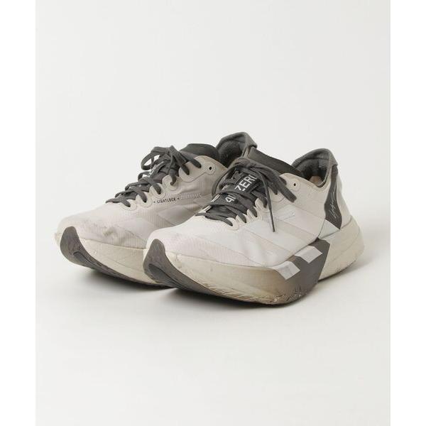 参考価格：52，800円発売時期：2025年03月コンディション：C（やや使用感あり）使用感があり、やや気になる傷や汚れがあるアイテム全体的：汚れ内側：剥げかかと：擦り減り付属品：箱・靴紐・タグ参考商品名：Y-3 ADIOS PRO 4 M...