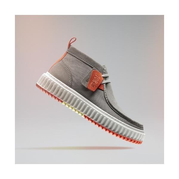 『セール実施中』参考価格：24，200円発売時期：2024年09月コンディション：B（目立つ使用感なし）使用感が少ない、または気にならないアイテムソール：汚れ参考商品名：Torlite Hi / トーライトハイ（グレーコンビ）参考品番：26...