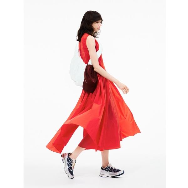 ZOZO問い合わせ番号:103507397ショップ:emmi，エミブランド:emmi，エミ商品名:ギャザーフォルムナイロンワンピースカテゴリ:ワンピース/ドレス>ワンピースブランド品番:13WFO261052素材:本体: ナイロン86...